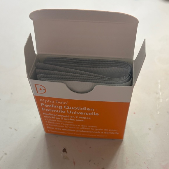 Dr Dennis Gross | Skincare | Dr Dennis Gross Alpha Beta Universal Daily ...